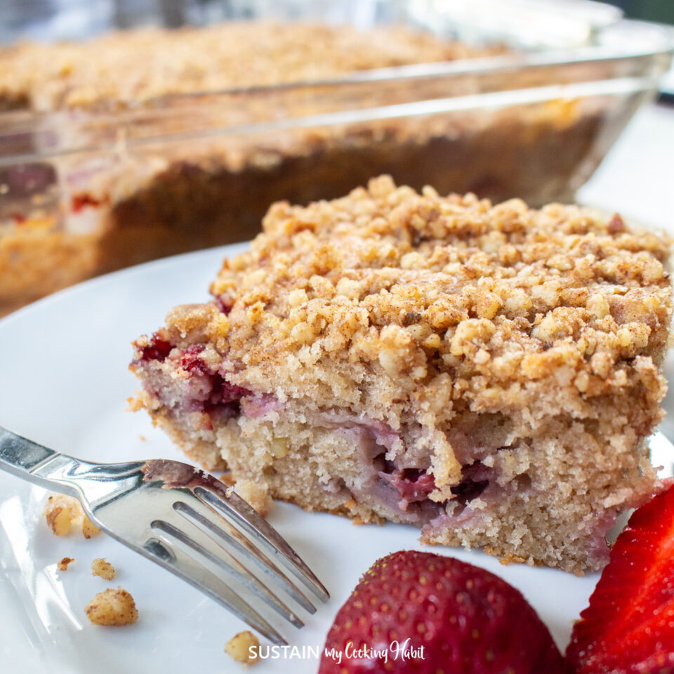 Strawberry Cake with Crunchy Walnut Topping - Sustain My Cooking Habit