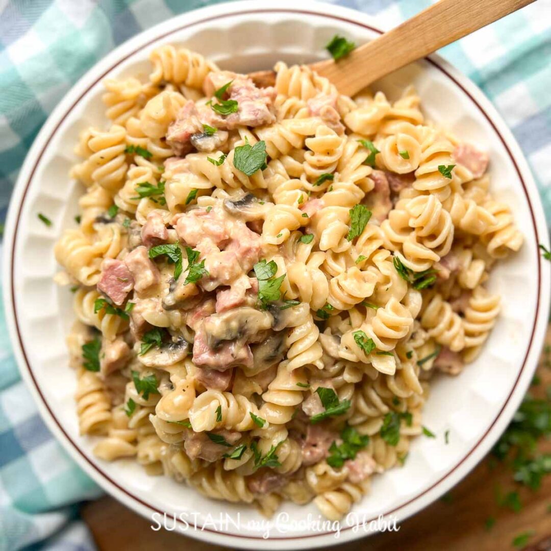 One Pot Cheesy Pasta and Ham Recipe - Sustain My Cooking Habit